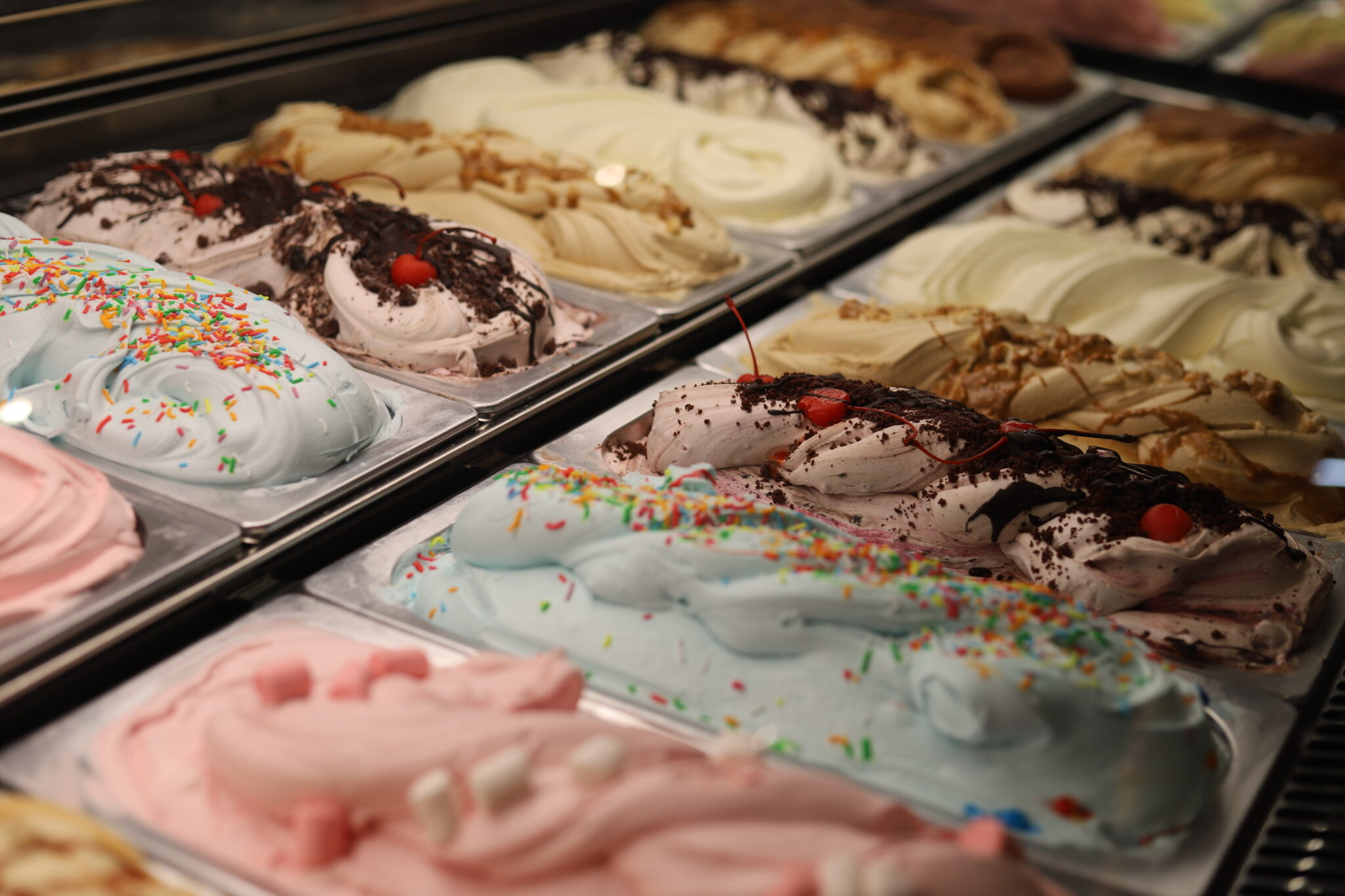 Discover the Difference: Ice Cream vs. Gelato - Augustus Gelatery
